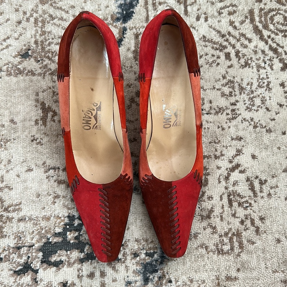 Salvatore Ferragamo Stitch Heels - Gem